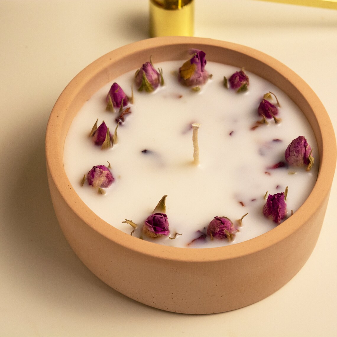 Luxury Vegan Rose Candle With Dried Flowers | Hand-poured Soy in ...