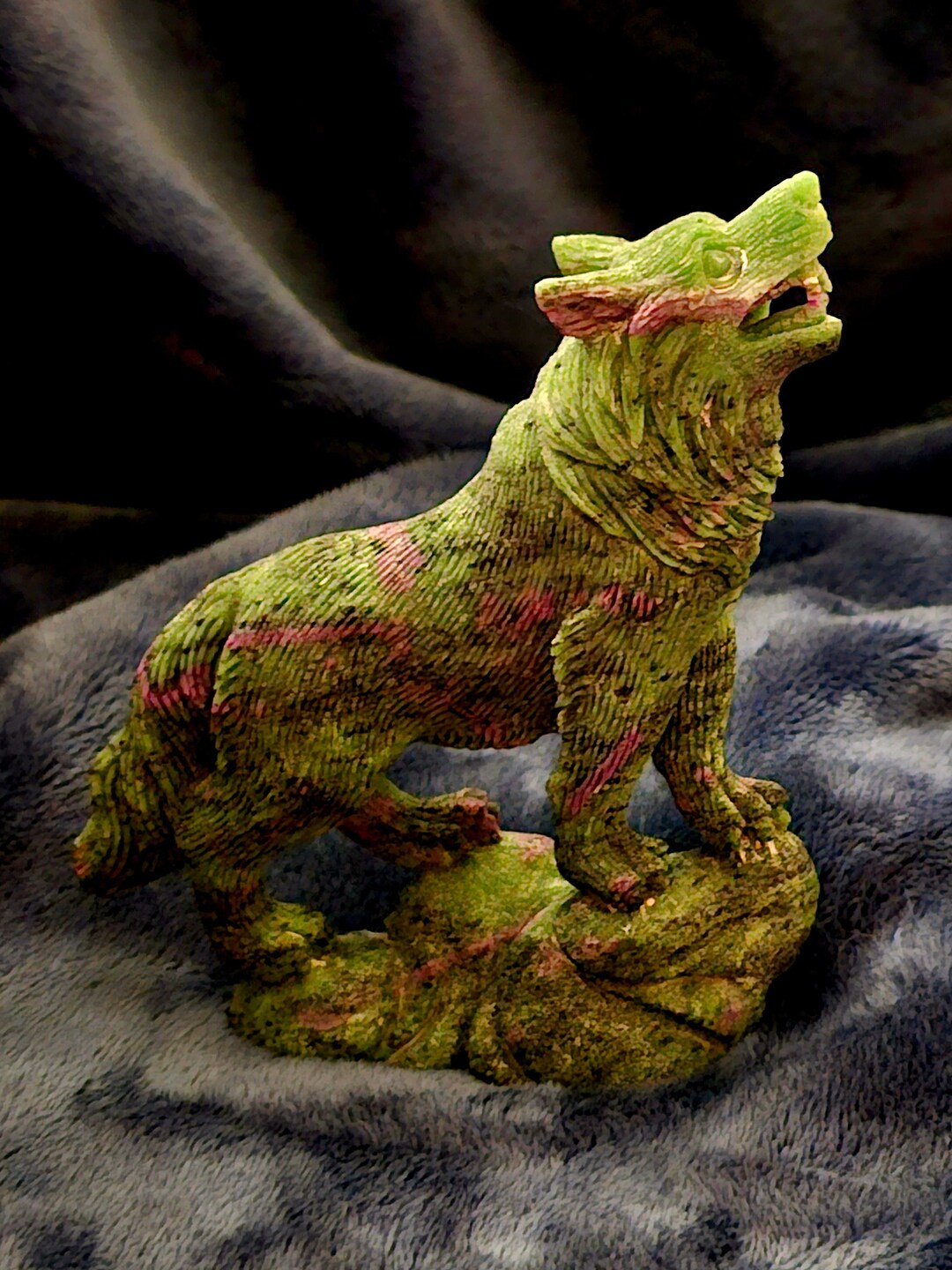 Wolf Statue Hand Carved of Ruby Ziosite. One of a Kind Sculpture. - Etsy