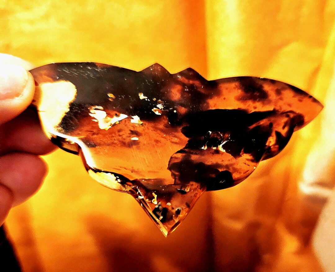 Sumatran Blue Amber Hand Carved Bat. Uv Reactive Fossilized Sculpture ...