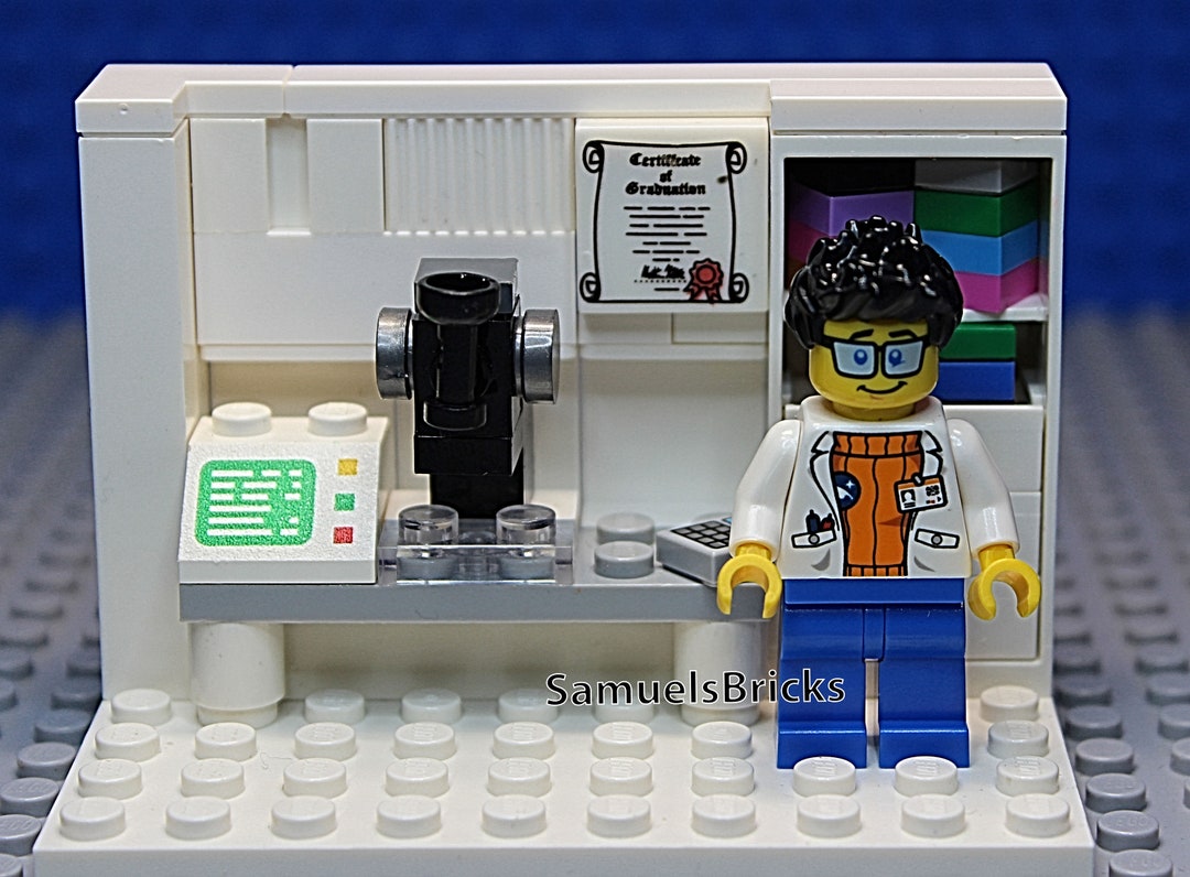 Small Lab Biologist Working in Lab Teacher Mini Bricks Scene Laboratory ...