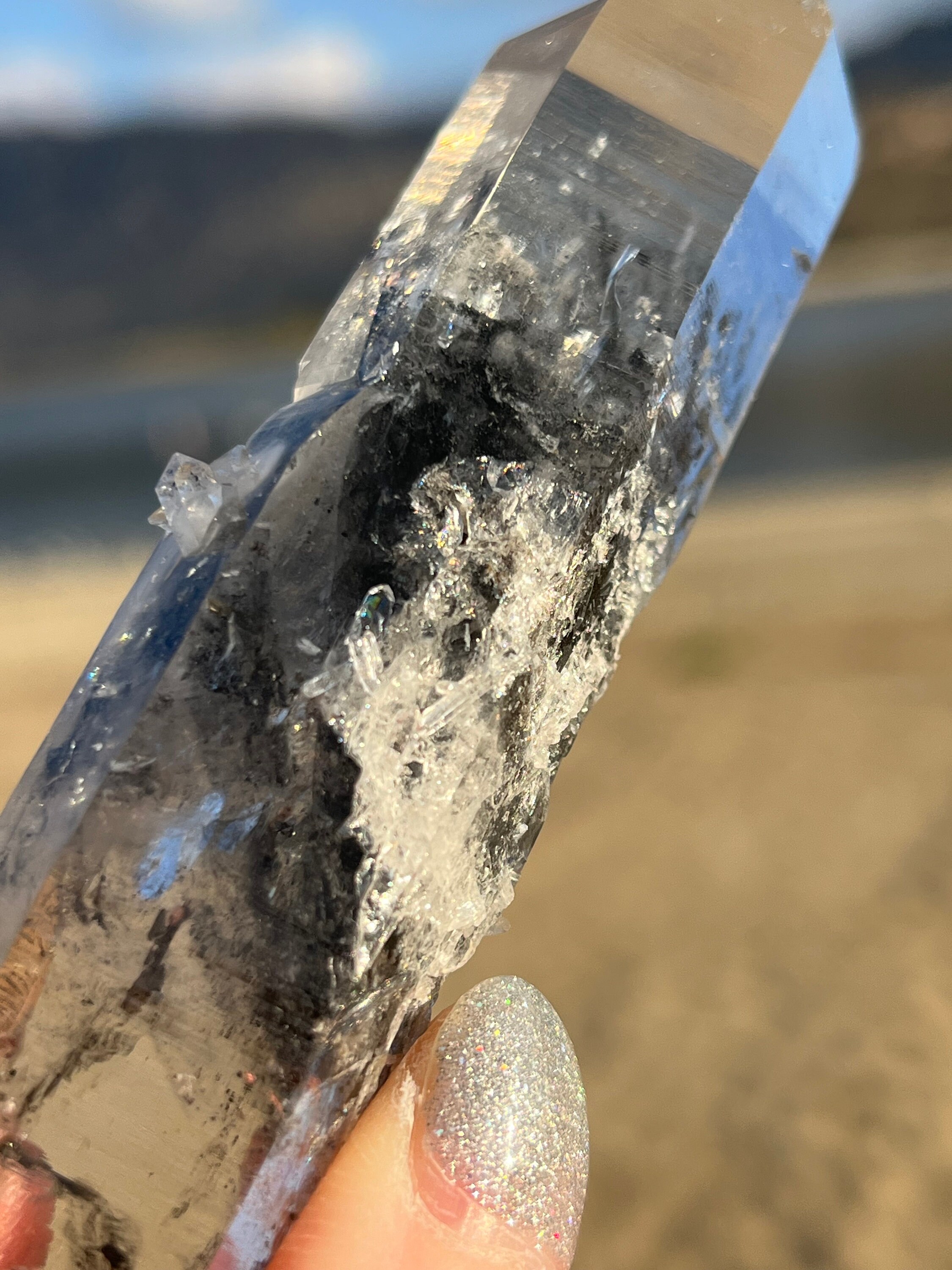 Double Terminal Crystal With Graphite Inclusions From Jinkouhe, Sichuan ...