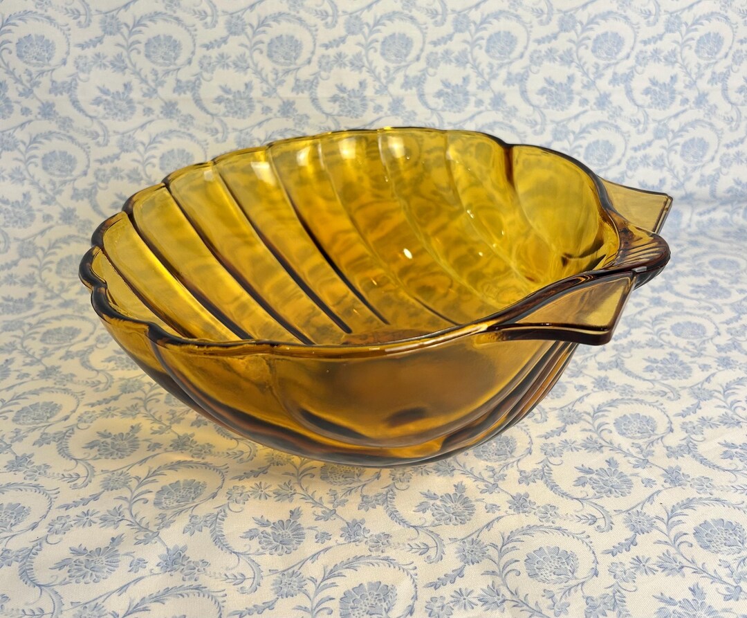 Vintage 70’s Indiana Glass Large Amber Clam Shell Fruit Bowl - Etsy