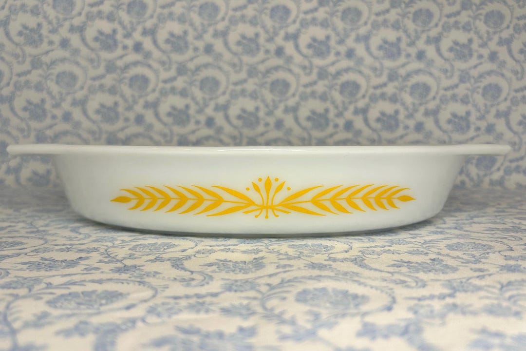 Vintage Pyrex Royal Wheat Divided Casssrole Dish - Etsy