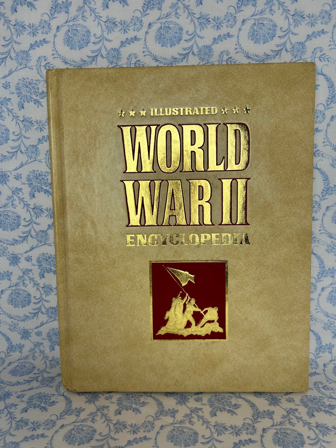 Vintage 1972 Illustrated World War II Encyclopedia- Volume Three - Etsy