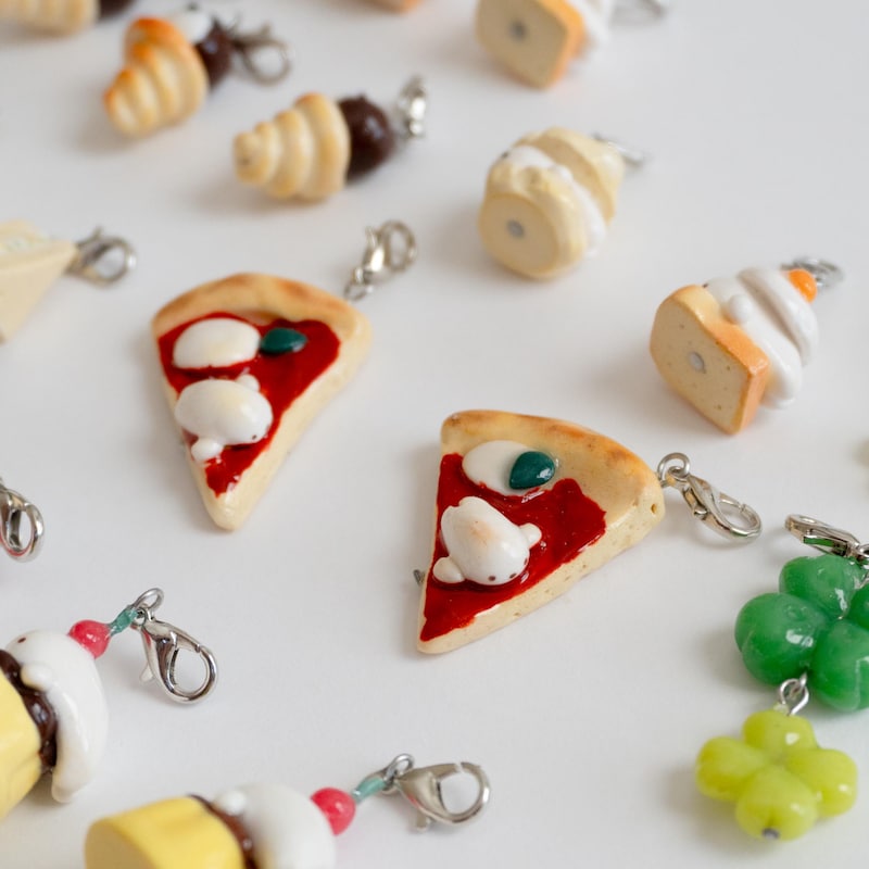 Pizza Keychain - Etsy