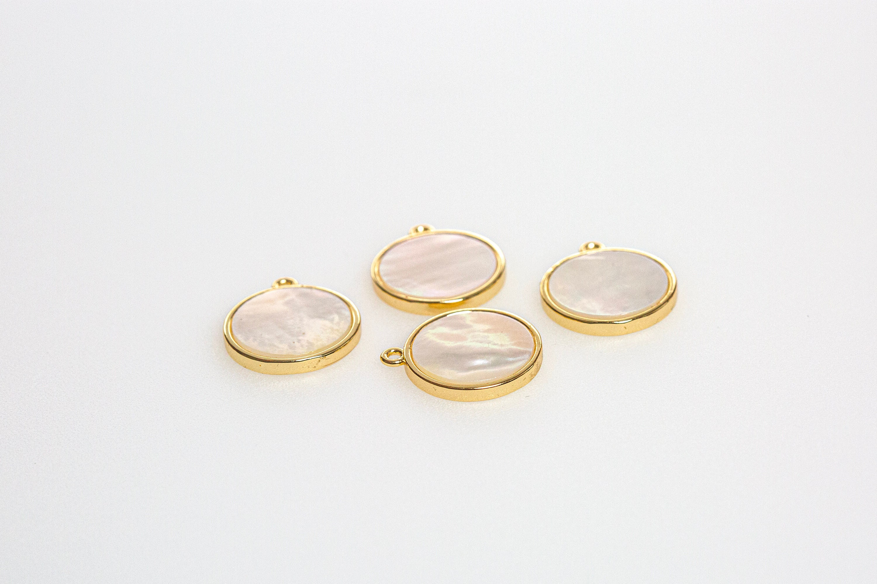 Mother of Pearl Pendants, Shell Pendant, Round Flat Pendants, MOP Round ...