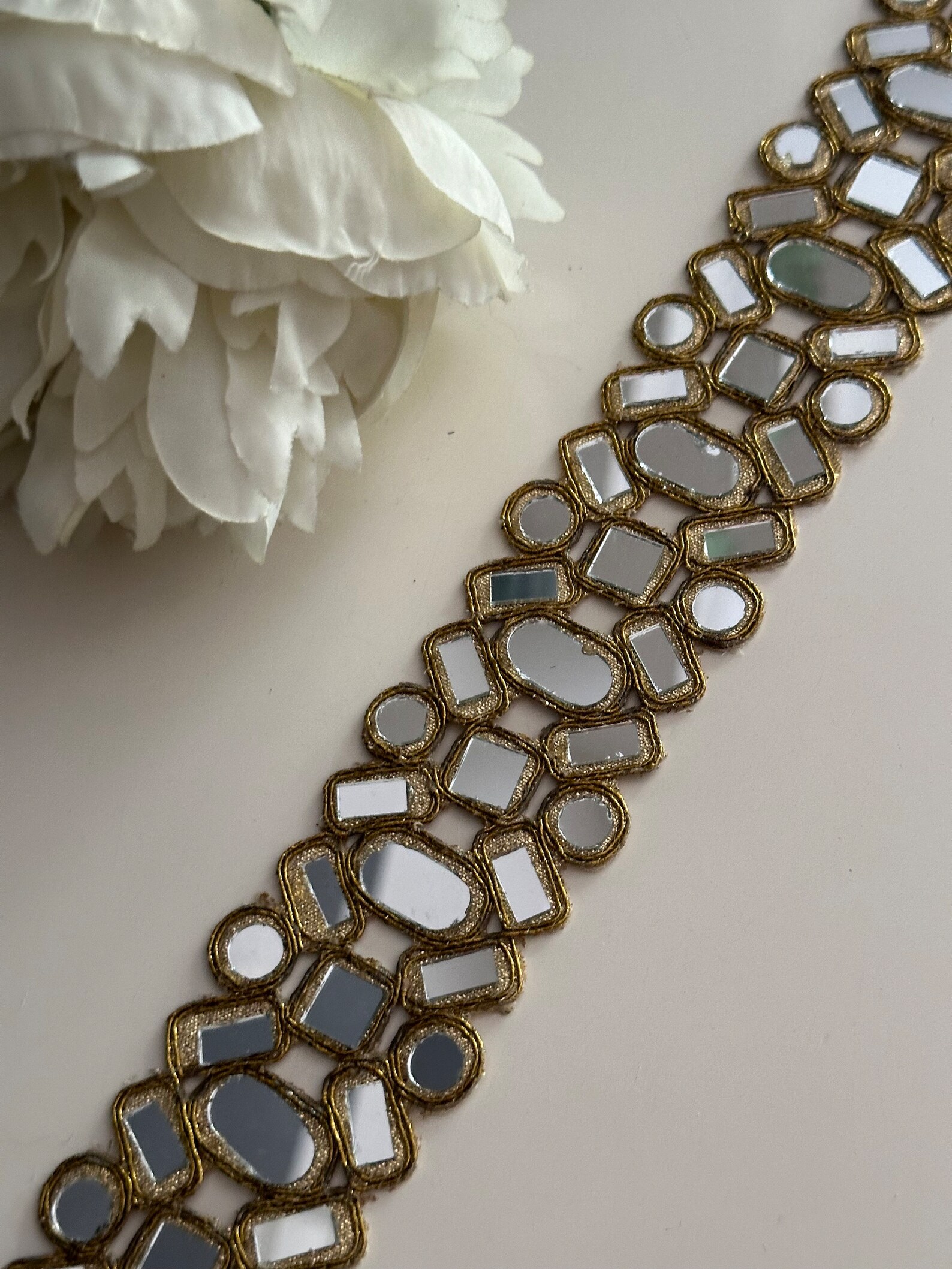 Symmetric Mirror Belt Pattern Old Gold Antique Geometric Cutwork ...