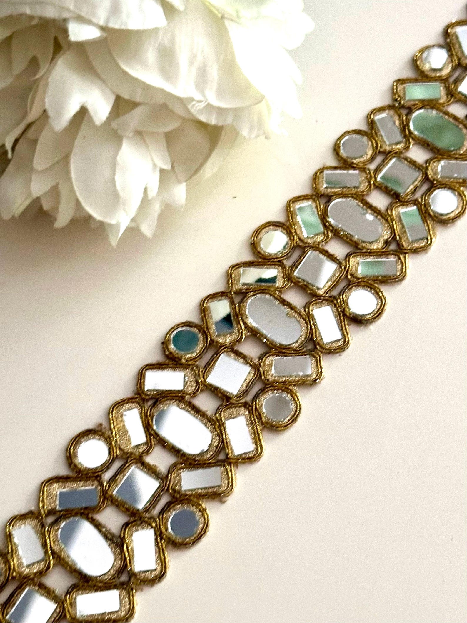 Symmetric Mirror Belt Pattern Old Gold Antique Geometric Cutwork ...