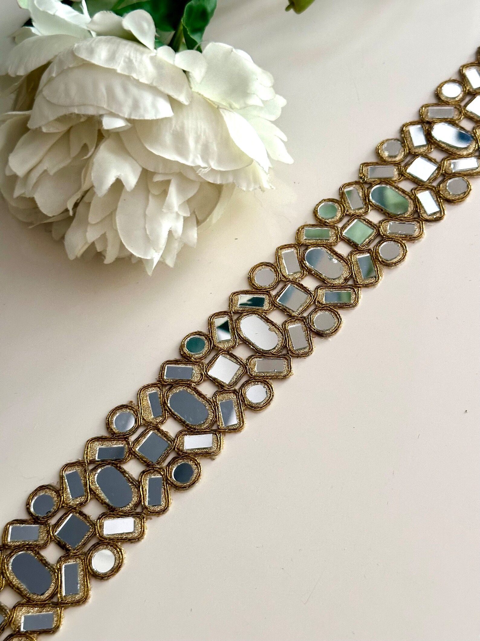 Symmetric Mirror Belt Pattern Old Gold Antique Geometric Cutwork ...