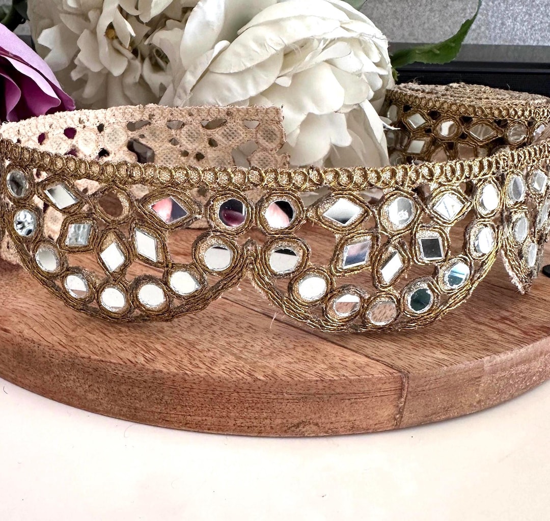 Indian Mirror Work 4.5cm Antique Gold Scalloped Zari Mirror Trim Choker ...