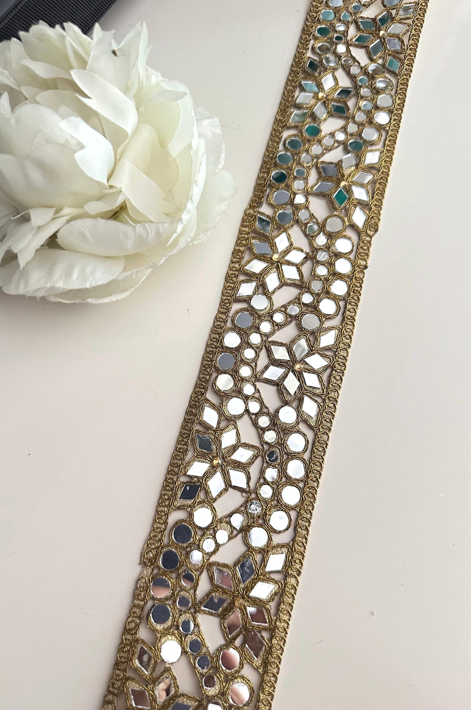 Indian Wave Mirror Belt Broad Mirror Lace Trim Glamorous Cinturon ...