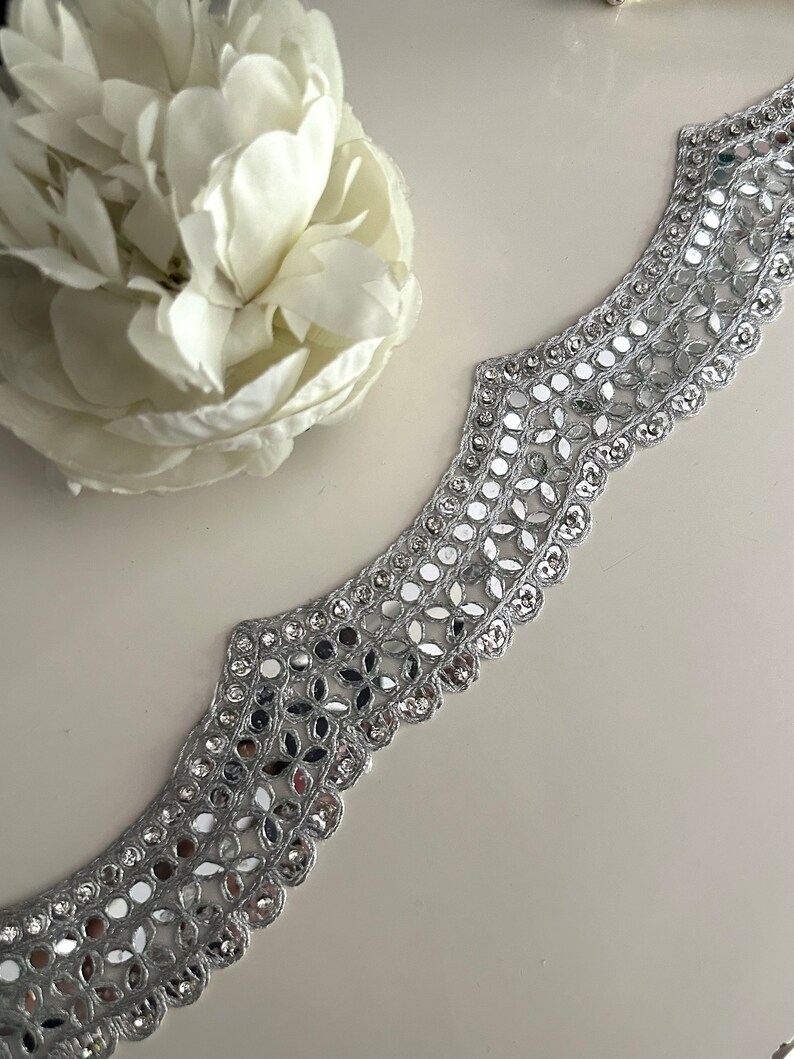 4cm Scalloped Flower Zircon, Indian Embroidered Border, Vine Mirror ...