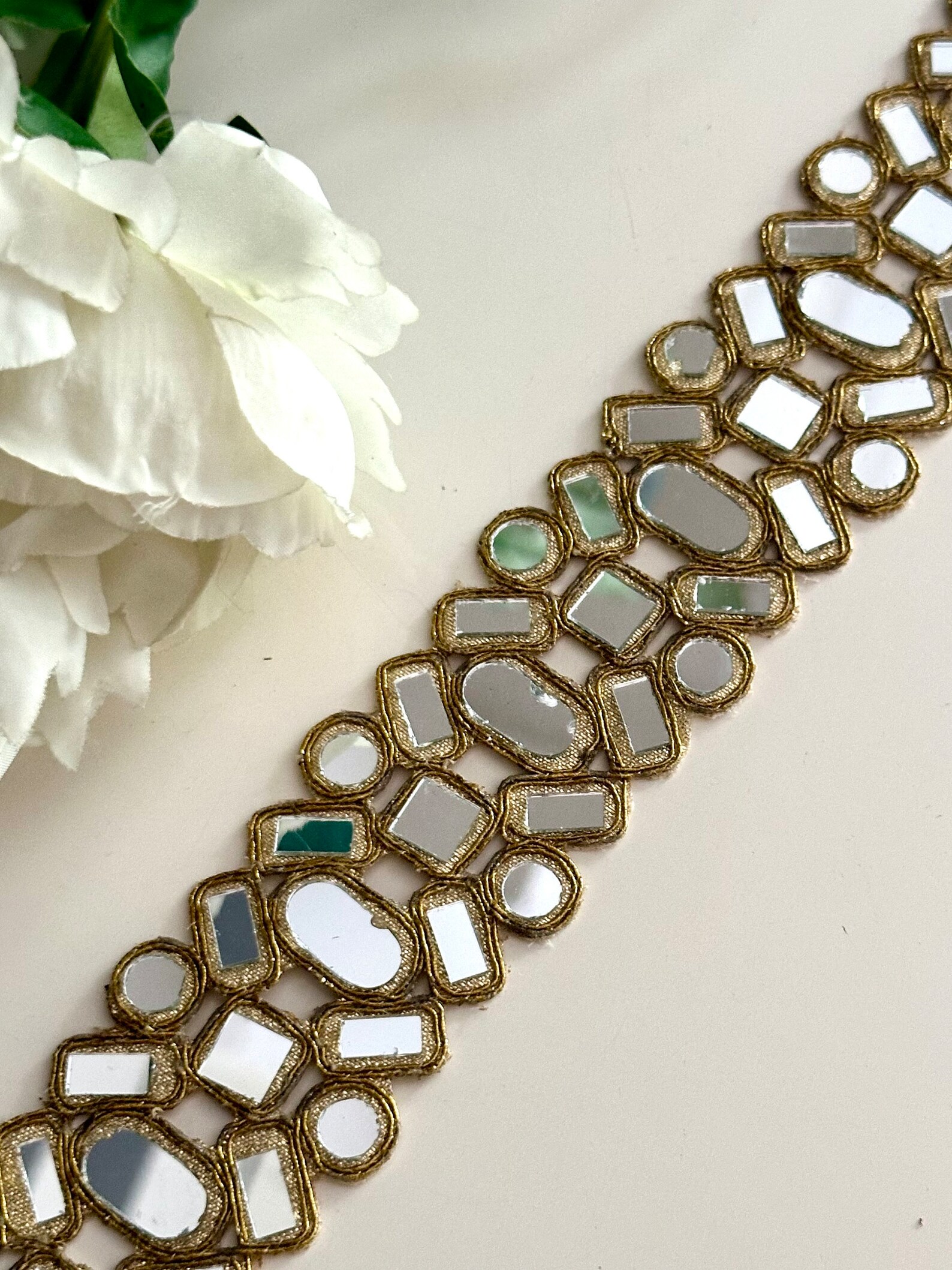 Symmetric Mirror Belt Pattern Old Gold Antique Geometric Cutwork ...