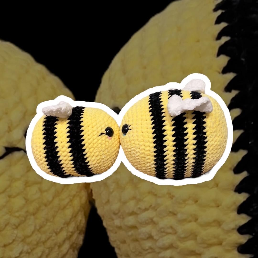 Crochet Kissing Honey Bee Set - Handmade Amigurumi Gift - Etsy