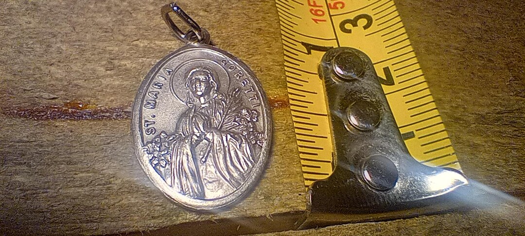 St. Maria Coretti Vintage 1970's Pendant Made in Italy / Jesus Christ ...