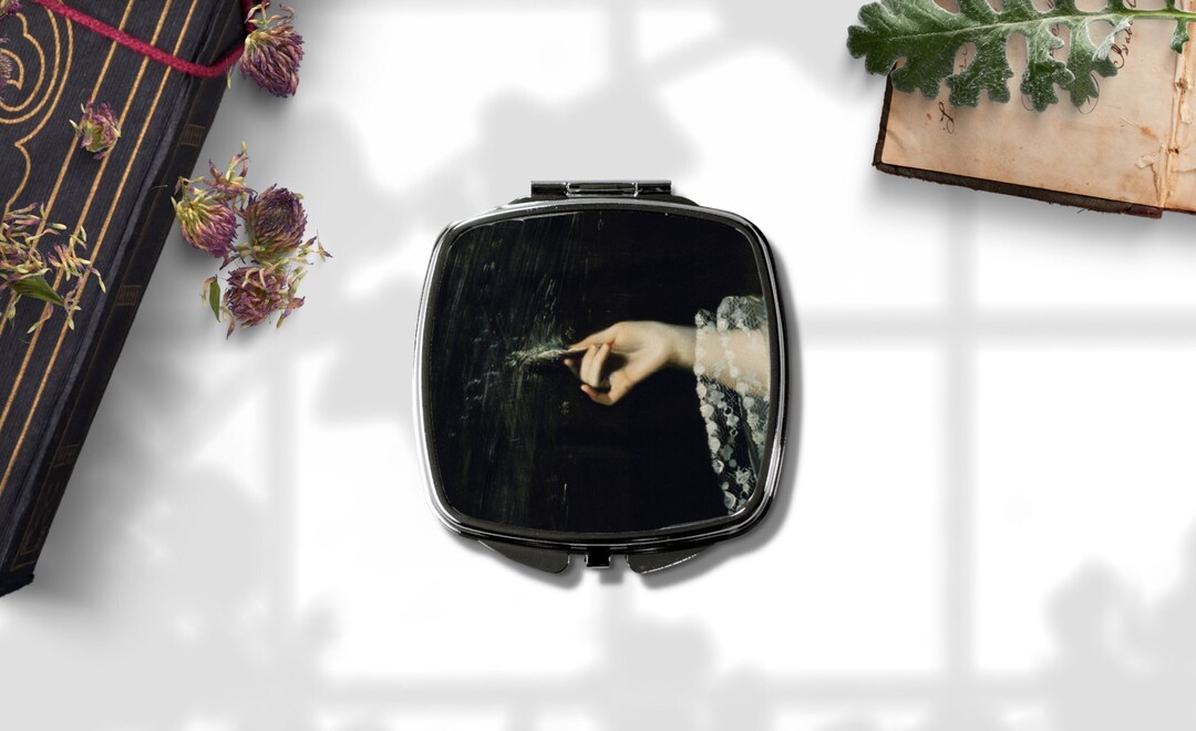 Victorian Woman - Vintage Art Compact Mirror - Dark Academia Accessory ...