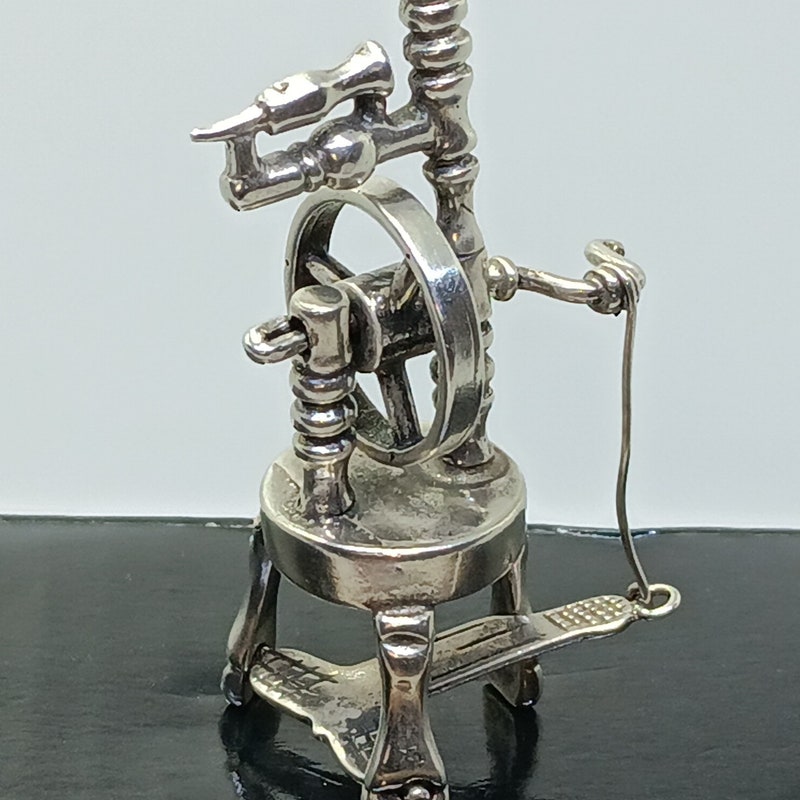 Mini Spinning Wheel - Etsy