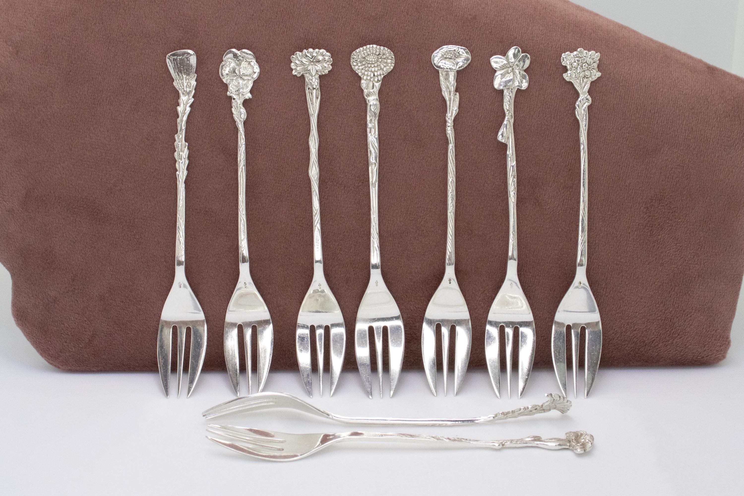 Silver Pastry Forks in Baroque Style: A Beautiful Piece for the Real ...