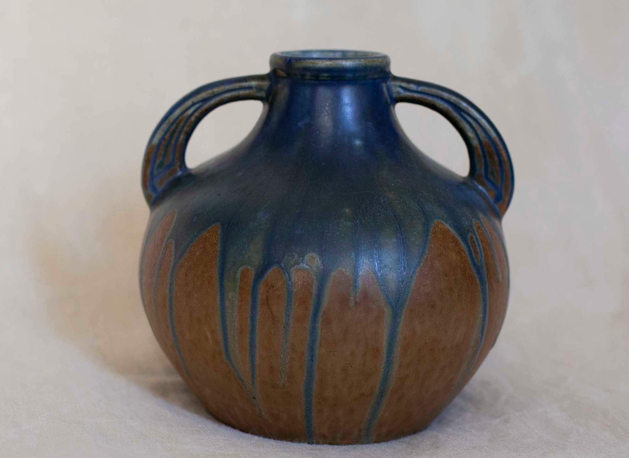 Art Deco Double Handled Pot - Etsy