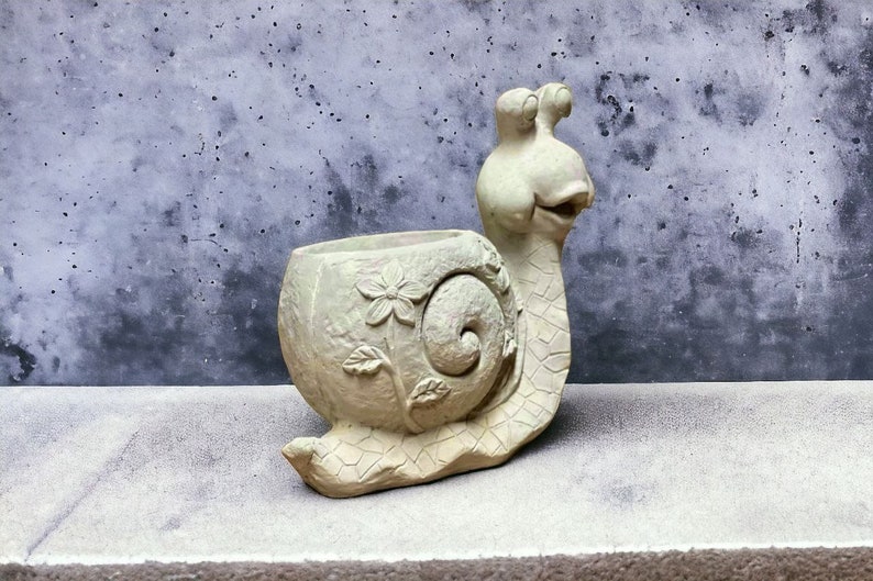 Concrete Snail Planter Outdoor Figure Detailed Snail Pot Figurine ...