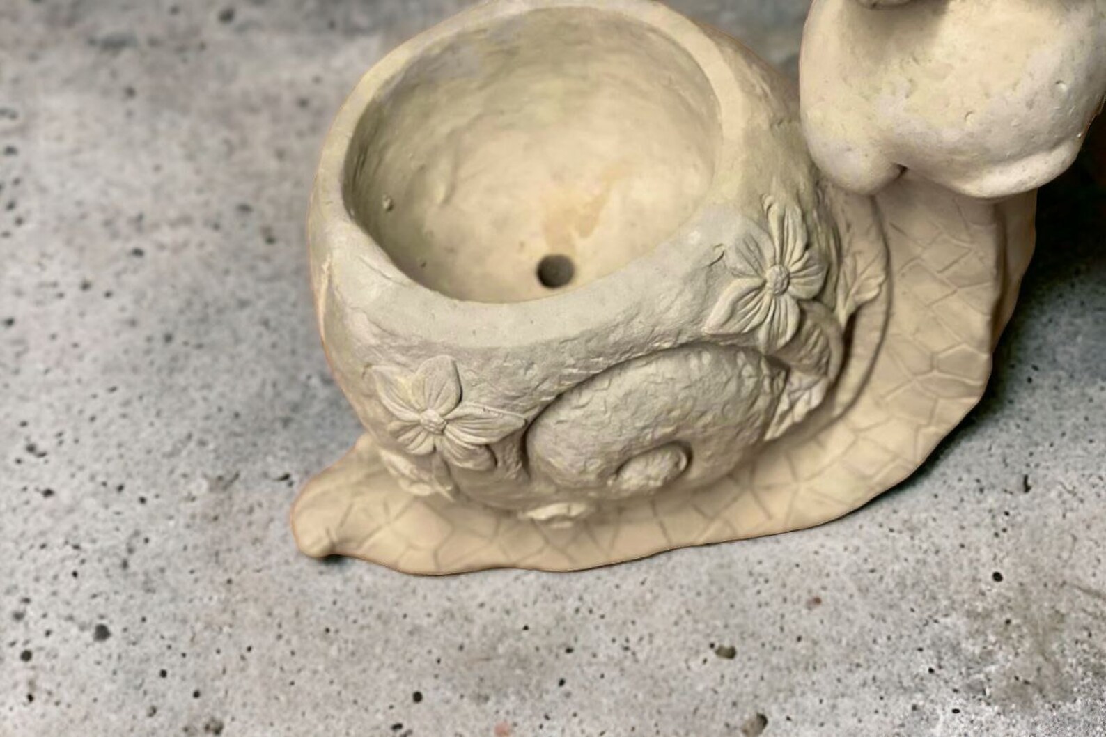 Concrete Snail Planter Outdoor Figure Detailed Snail Pot Figurine ...
