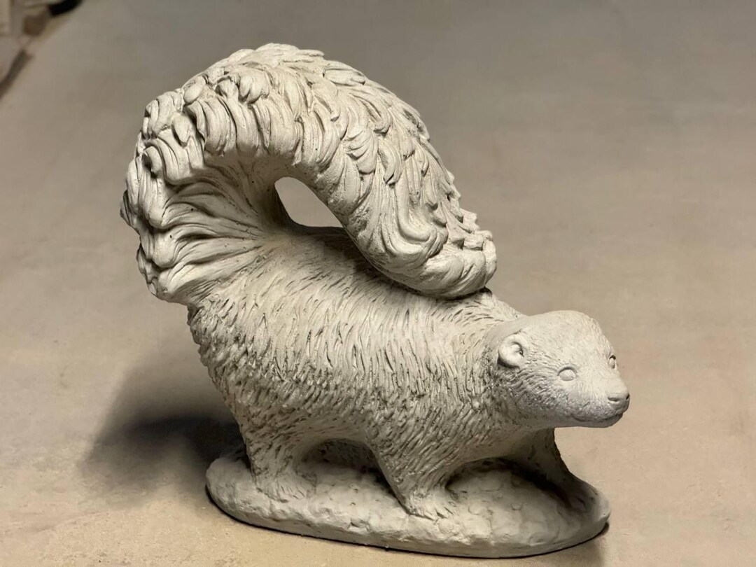 Concrete Skunk Bushy Tail Figurine Garden Forest Skunk Sculpture Large ...