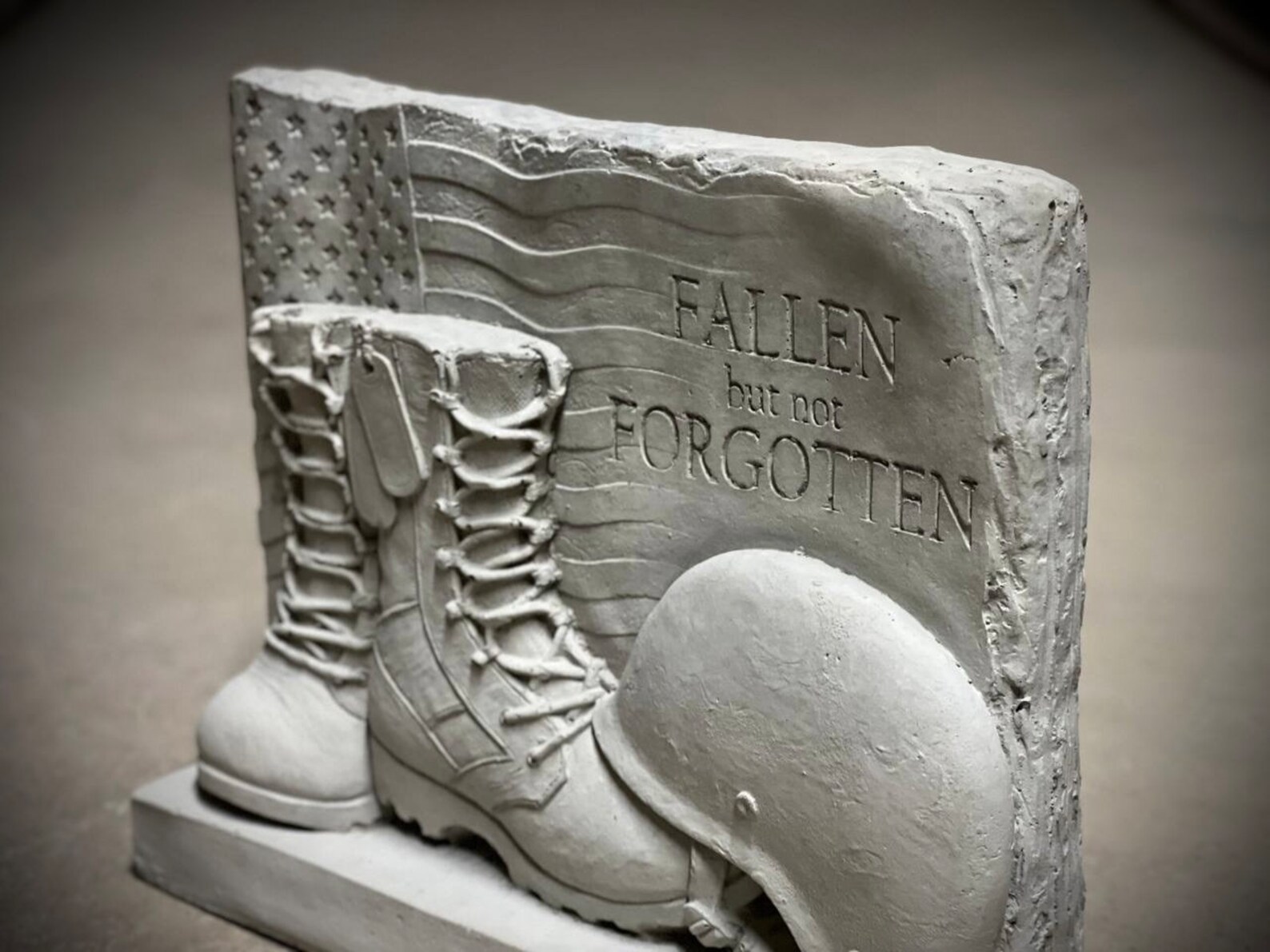 Concrete Fallen Soldier Memorial Statue Detailed Soldier Memorial ...