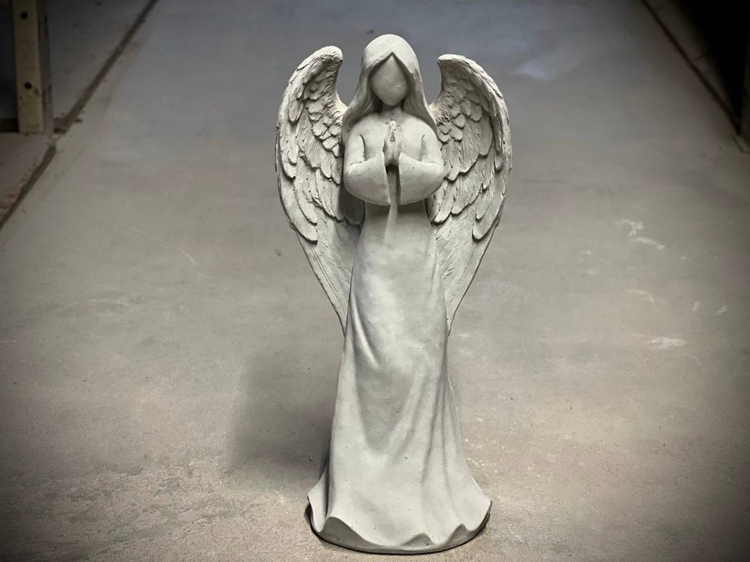Faceless Tall Angel Statue Massive Angel With No Face Figurine Indoor ...