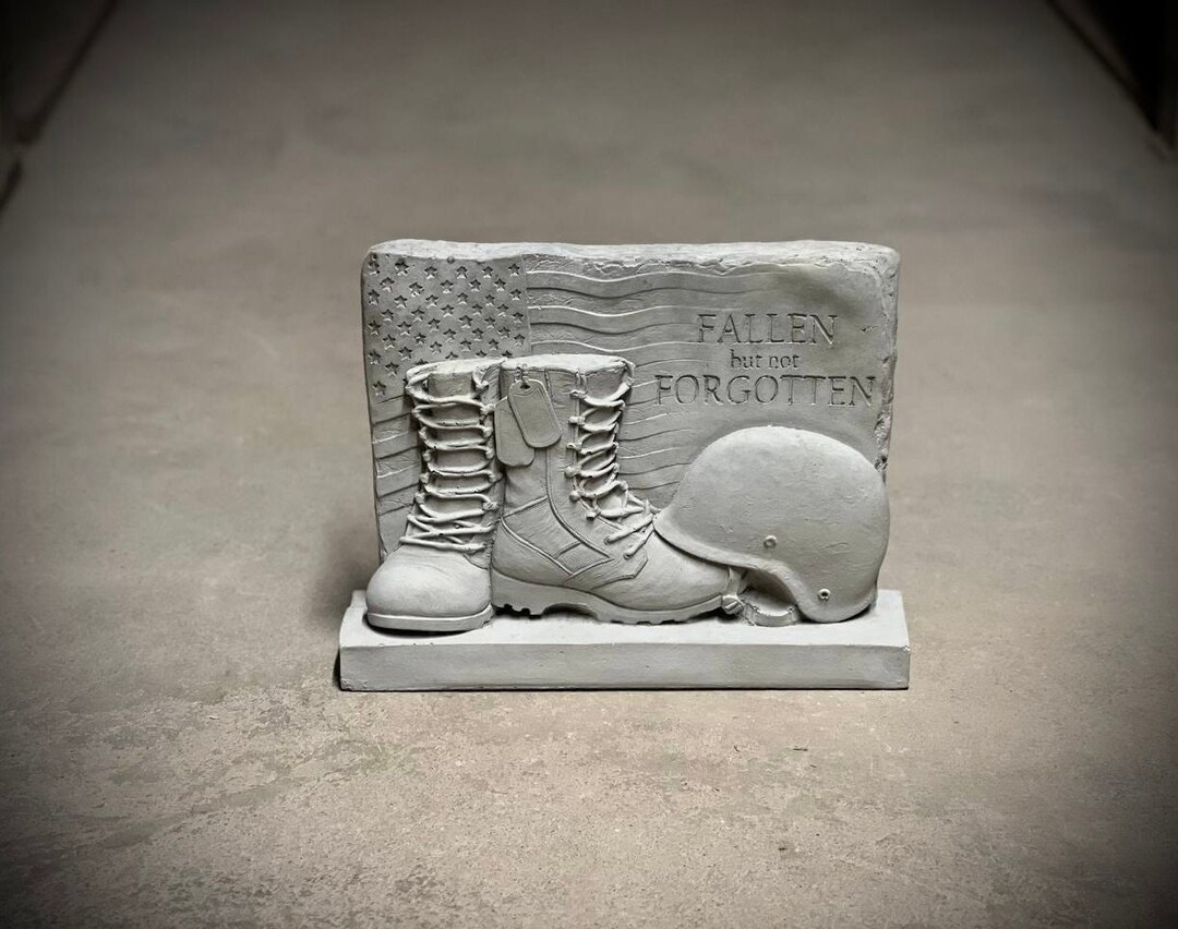 Concrete Fallen Soldier Memorial Statue Detailed Soldier Memorial ...