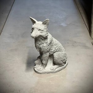 Large Sitting Fox Statue Realistic Wild Fox Sculpture Concrete Stone ...