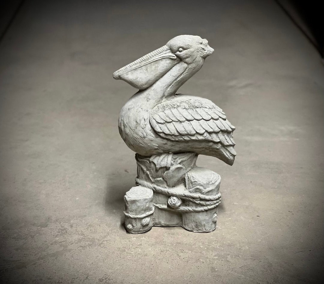 Detailed Pelican on Post Statue Concrete Wild Bird Sculpture Stone ...