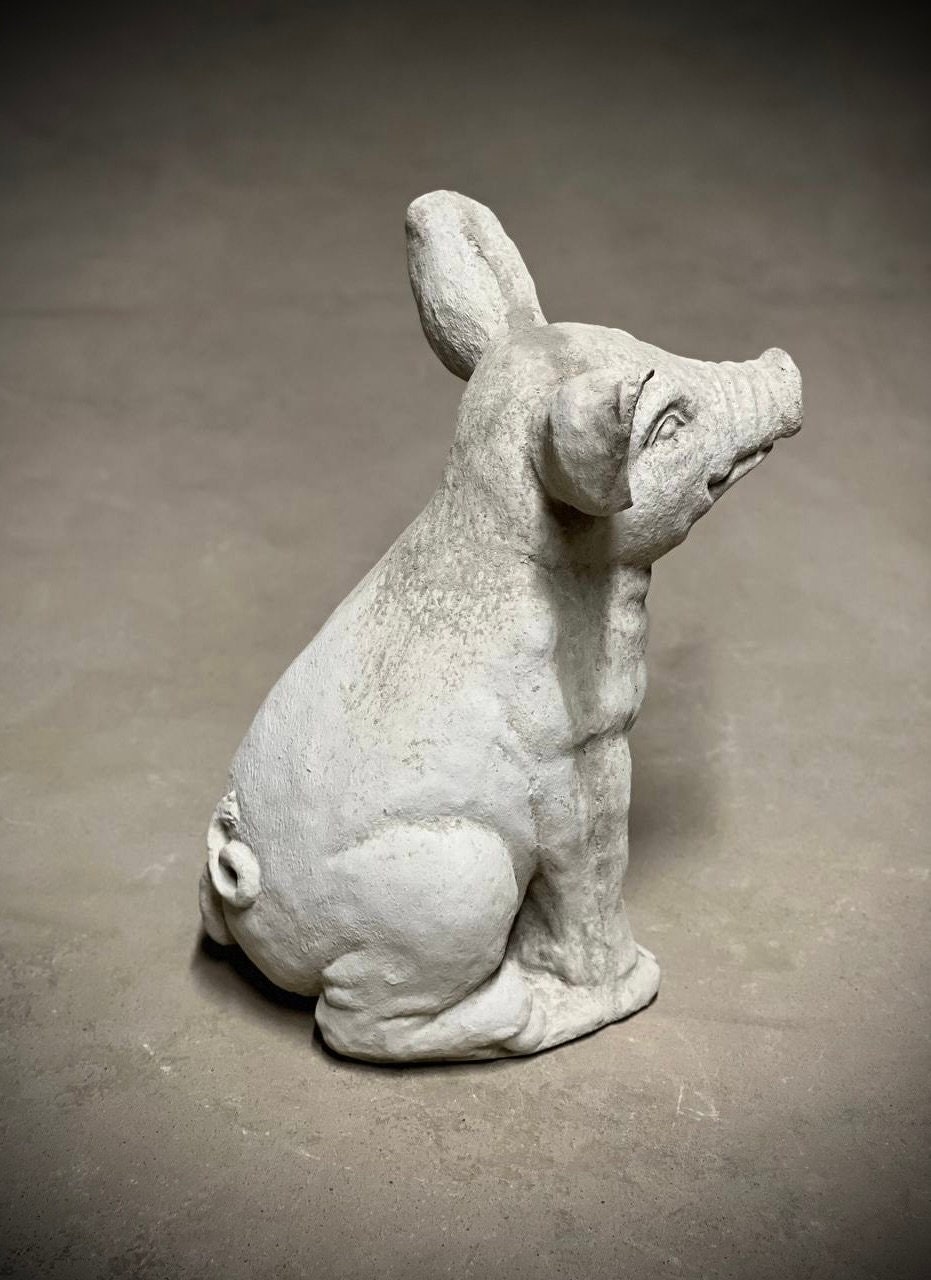 Concrete Wilbur Pig Statue Sitting Wilbur Pig Sculpture Detailed Farm ...