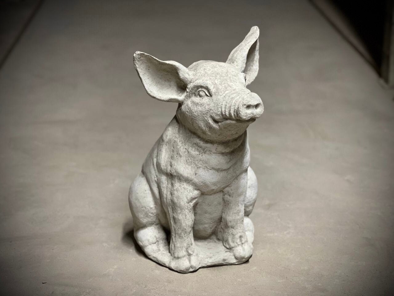 Concrete Wilbur Pig Statue Sitting Wilbur Pig Sculpture - Etsy