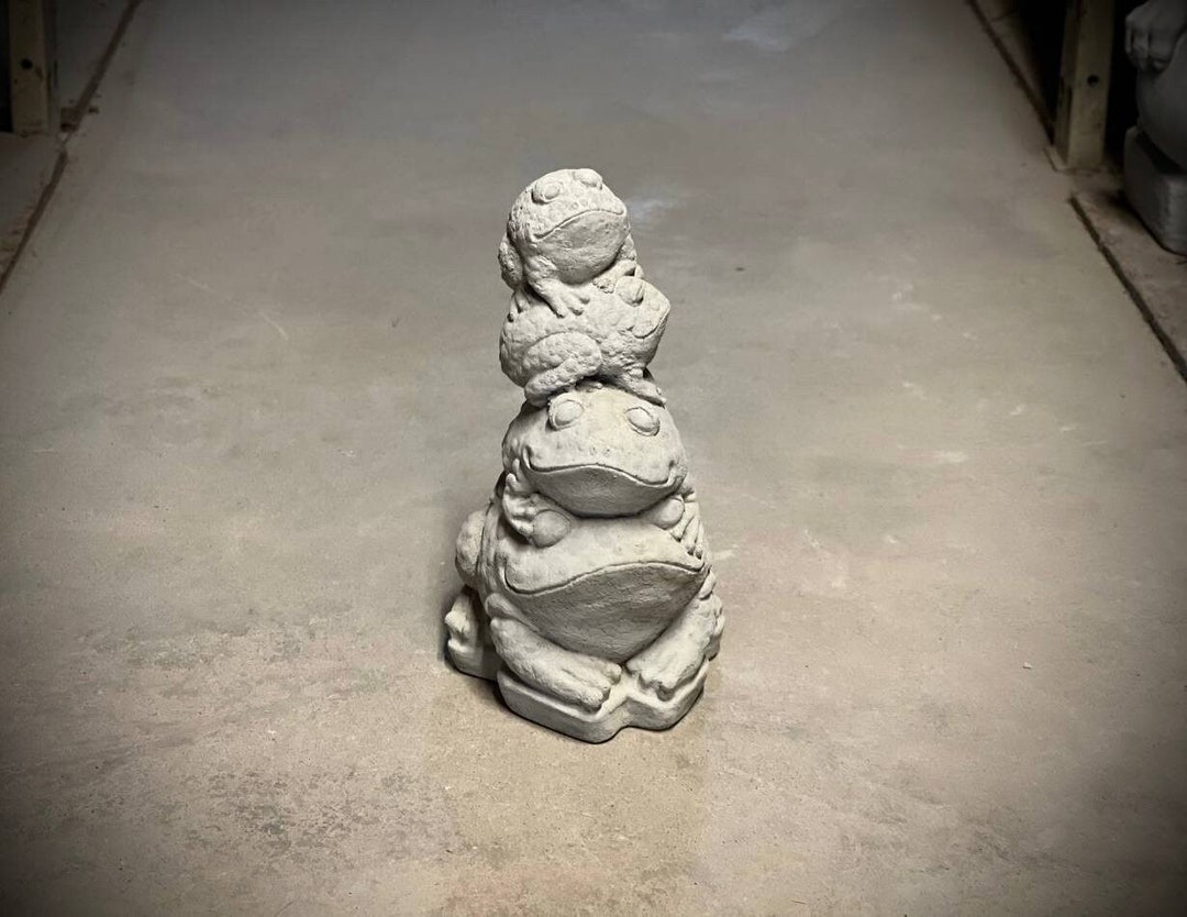 Massive Frog Tower Figurine Three Frogs Figure Tall Frogs Friends ...