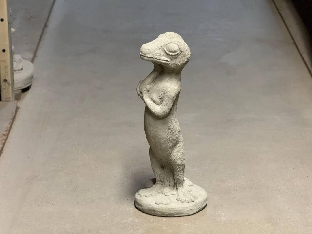 Standing Gecko Statue Stone Wild Animal Decoration Concrete Gecko ...