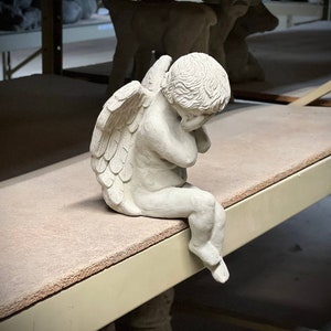 Weeping Angel Figure Faceless Cherub Statue Concrete Sitting Angel ...