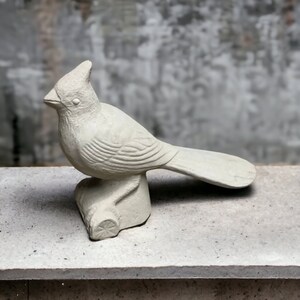 Realistic Cardinal Statue Detailed Cardinal Bird Figure Outdoor Bird ...