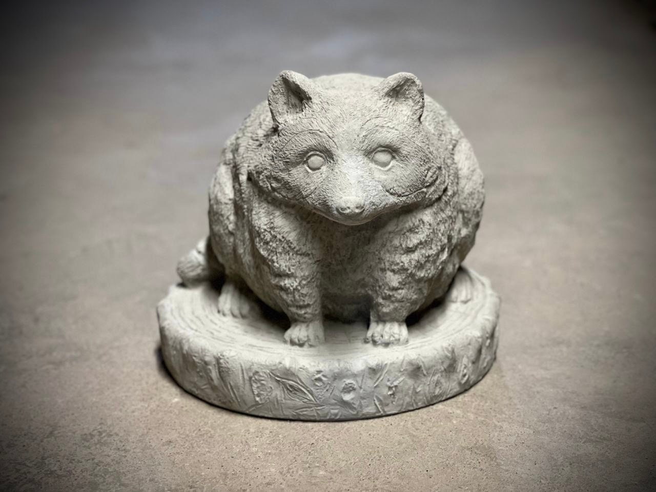 Crouching Raccoon Statue Detailed Raccoon Figure Outdoor - Etsy
