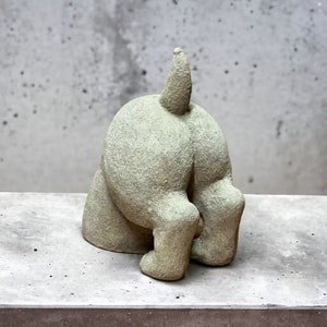 Digging Dog Statue Concrete Dog Memorial Figure Creative Pet Garden ...