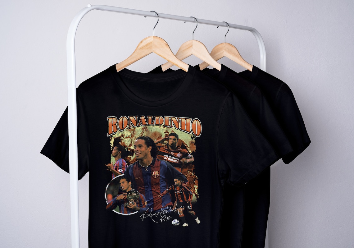 Ronaldinho T-shirt, Football Soccer Shirt, Classic 90s Cracked Graphic ...