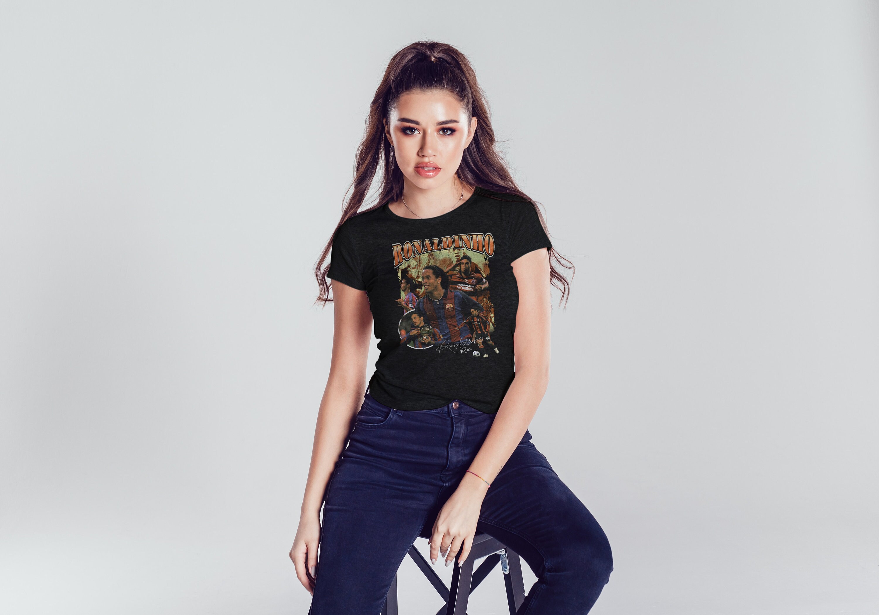 Ronaldinho T-shirt, Football Soccer Shirt, Classic 90s Cracked Graphic ...