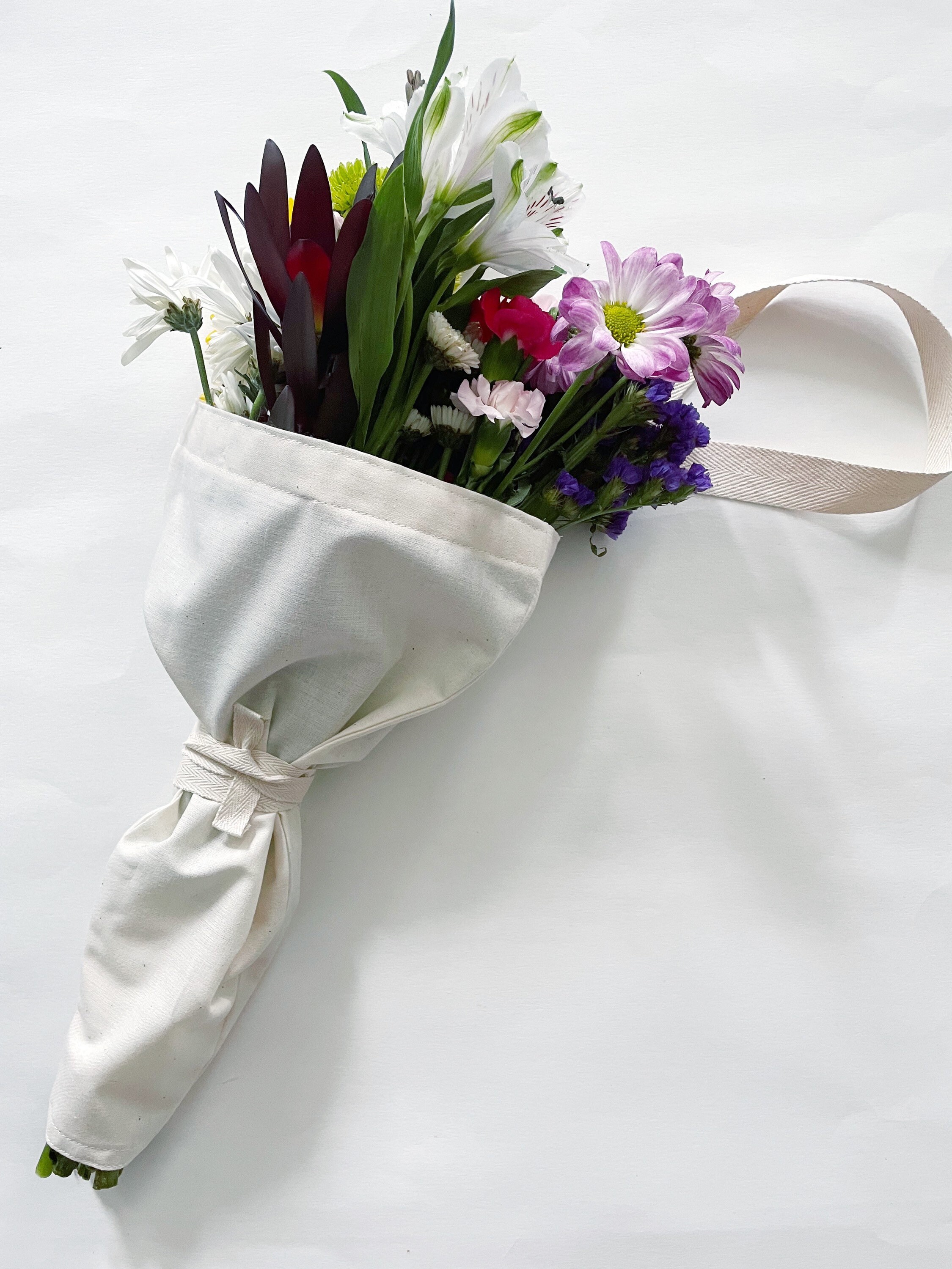 Handmade Flower Satchel, Bouquet Carrier Wraps, Floral Tote Bag ...