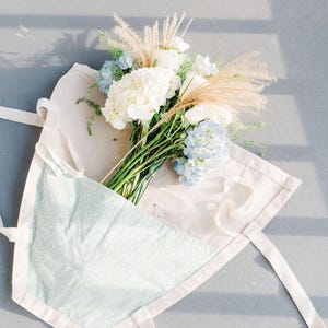 Fresh Cut Flower Tote, Lay Flat Flower Carrier With Pocket, Canvas Bag ...