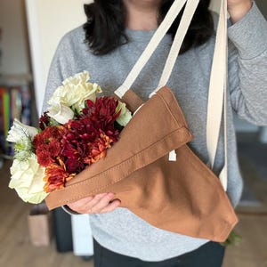 Fresh Cut Flower Tote, Lay Flat Flower Carrier With Pocket, Canvas Bag ...
