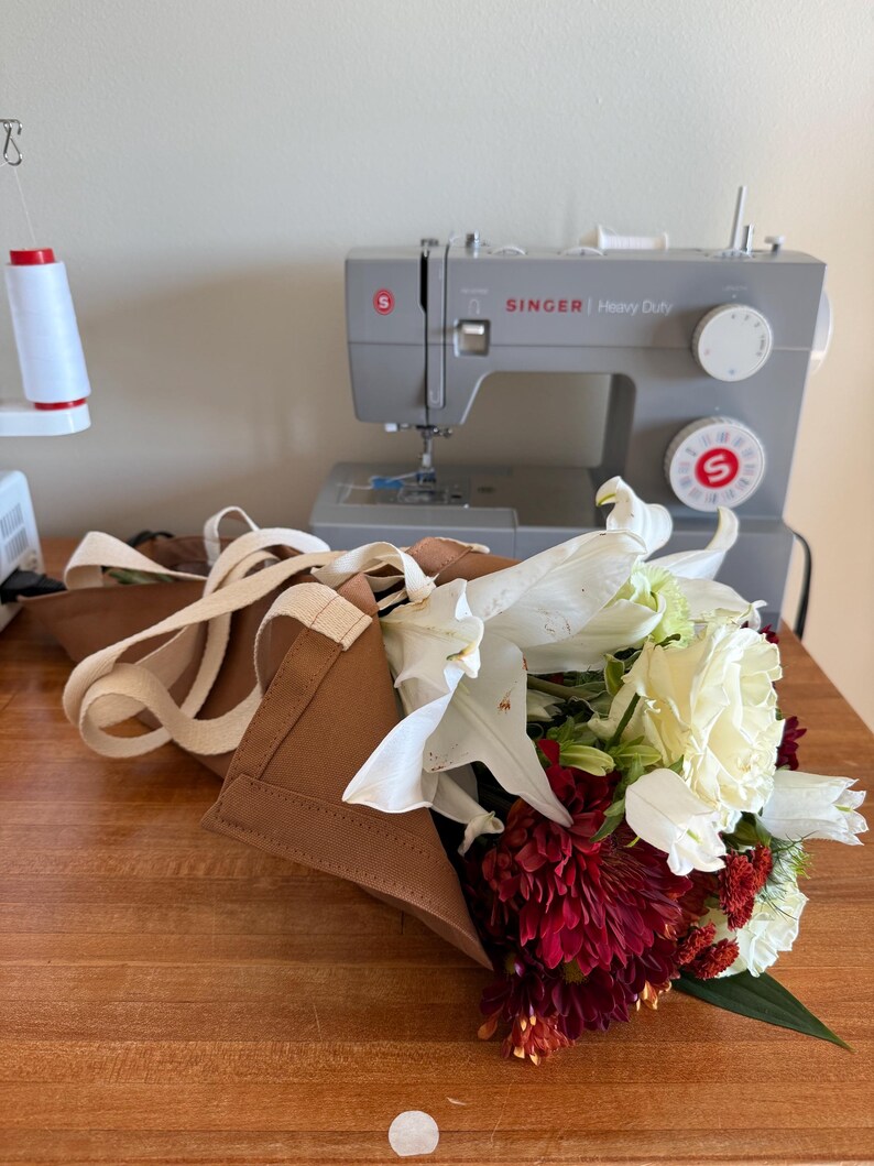 Fresh Cut Flower Tote, Lay Flat Flower Carrier With Pocket, Canvas Bag ...