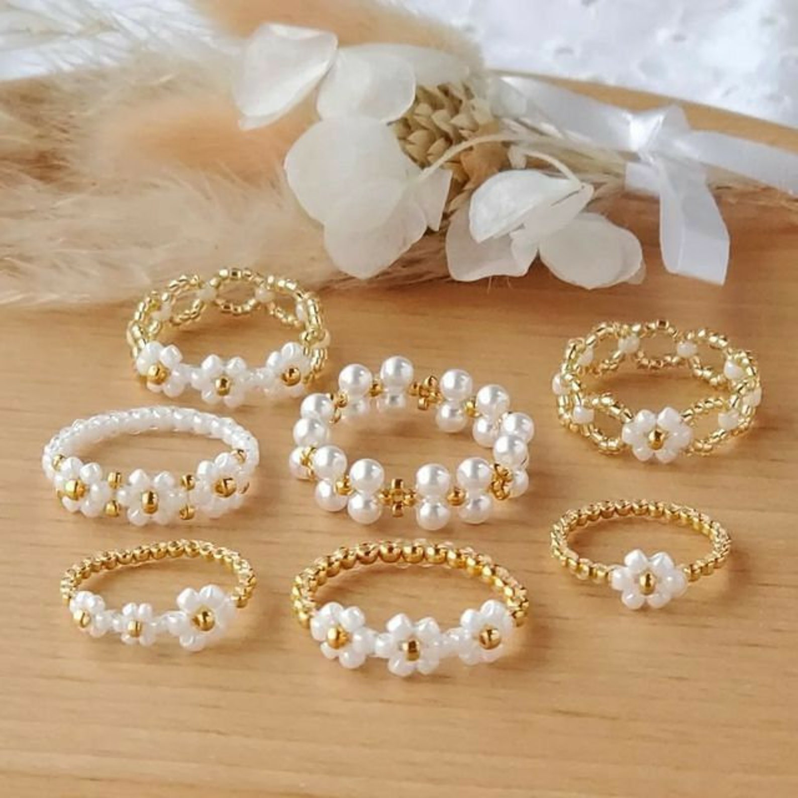 Daisy Flower Bracelet, Pearl Flower Bracelet, Dainty Flower Bracelet ...
