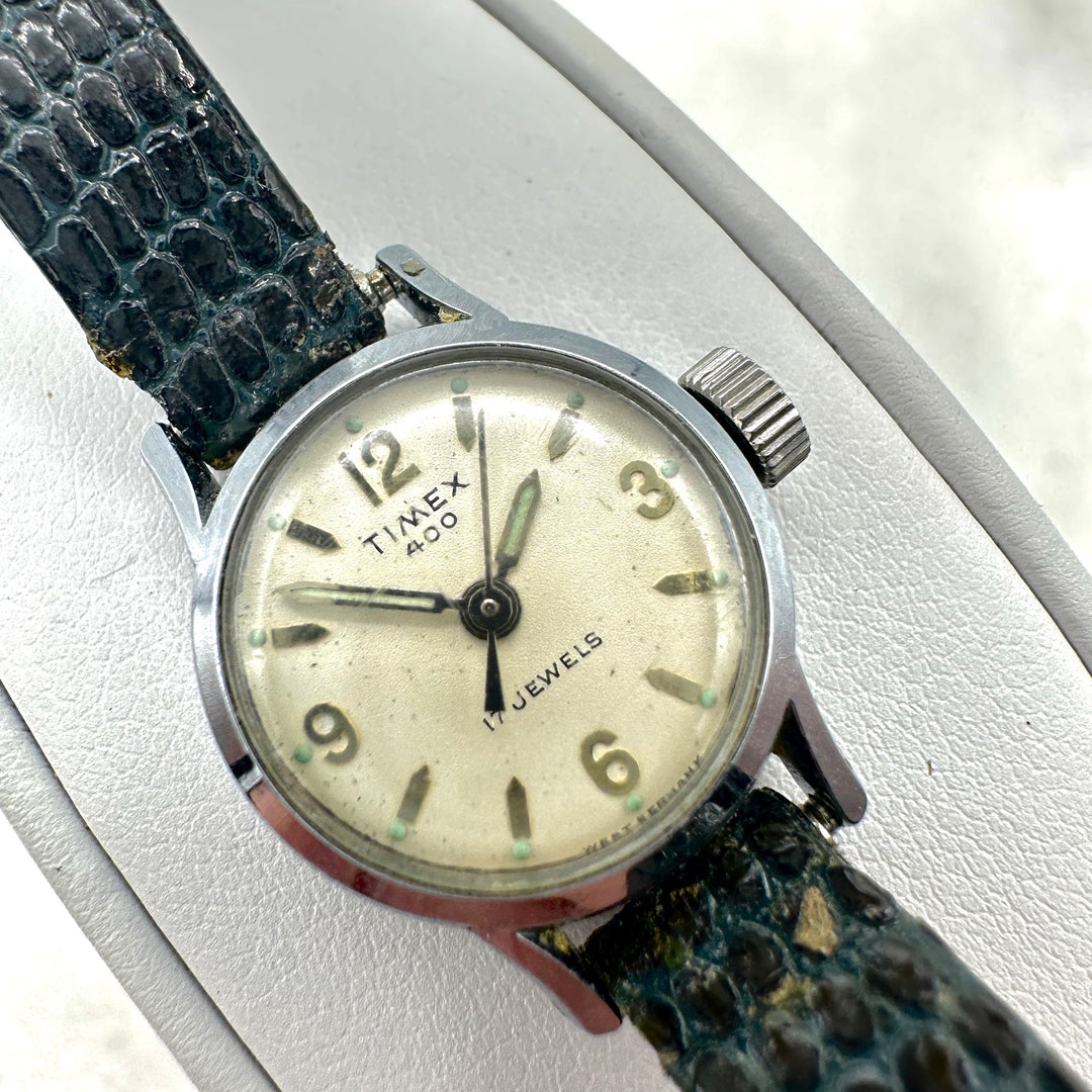 Vintage Ladies Timex 400 Watch Silver Tone 17 Jewels Manual Wind, Green ...