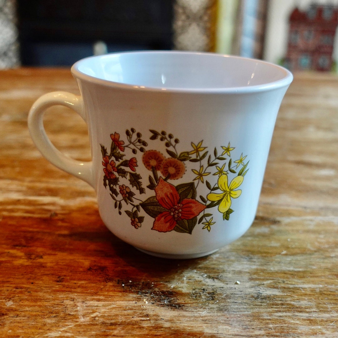 Set of 6 Adorable Vintage Corelle Mugs - Etsy