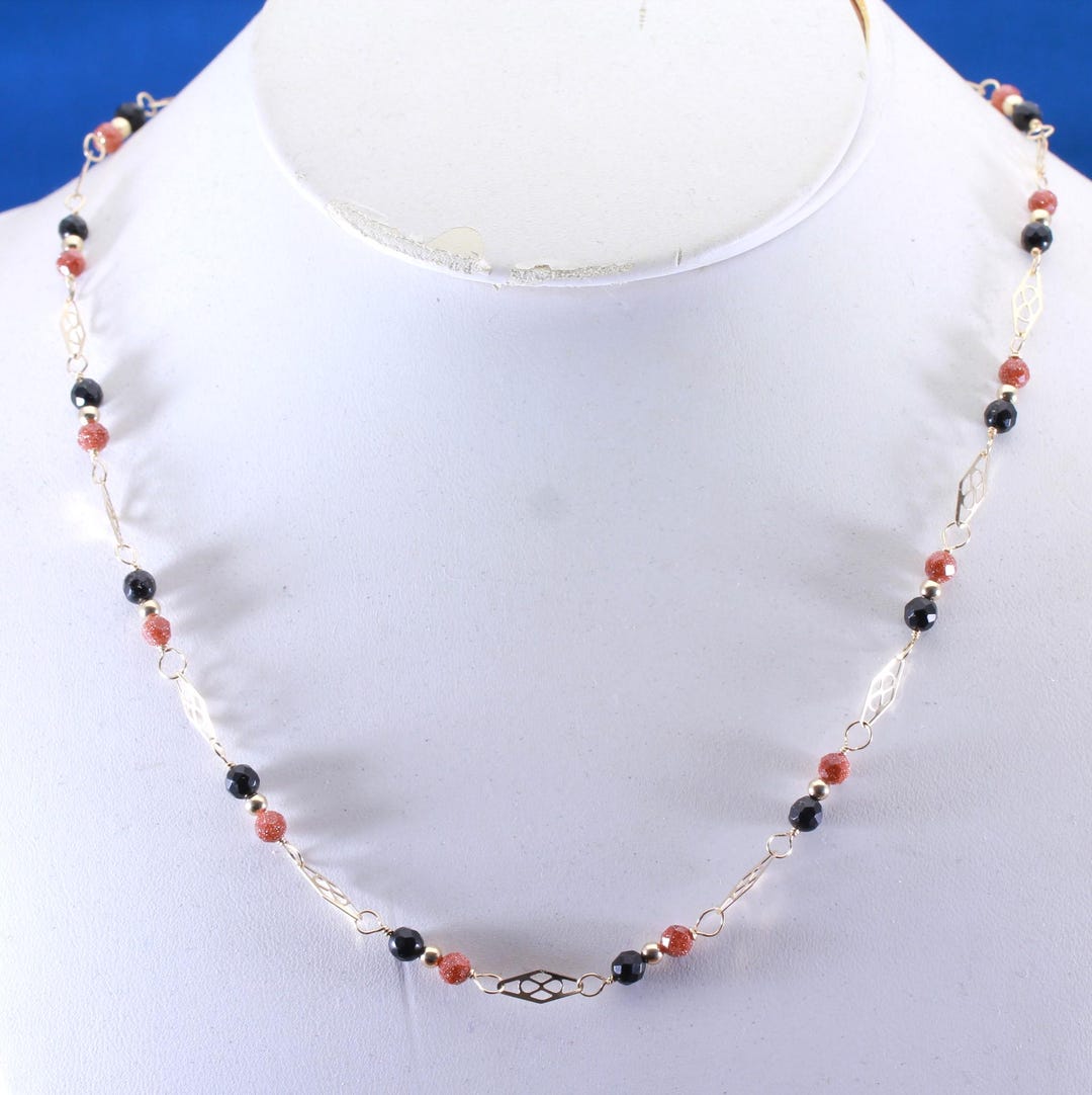 Azabache/venturina Necklace. Listing 1885884933 - Etsy