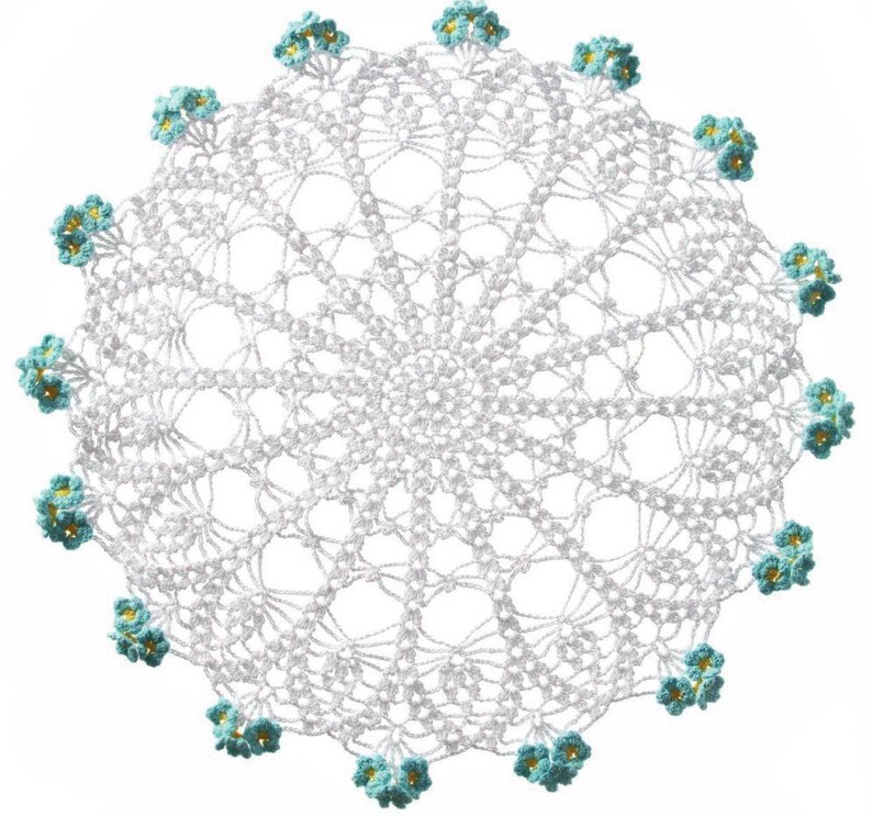 Crochet Pattern, Table Doily, Vintage Forget-me-not Doily Pattern ...